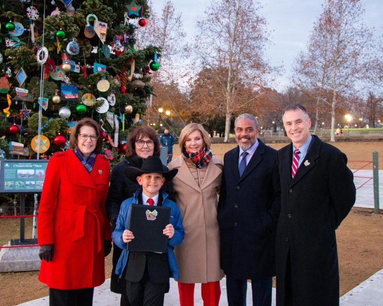 Cortez Masto Celebrates the Lighting of Nevada’s Christmas Tree in the ...